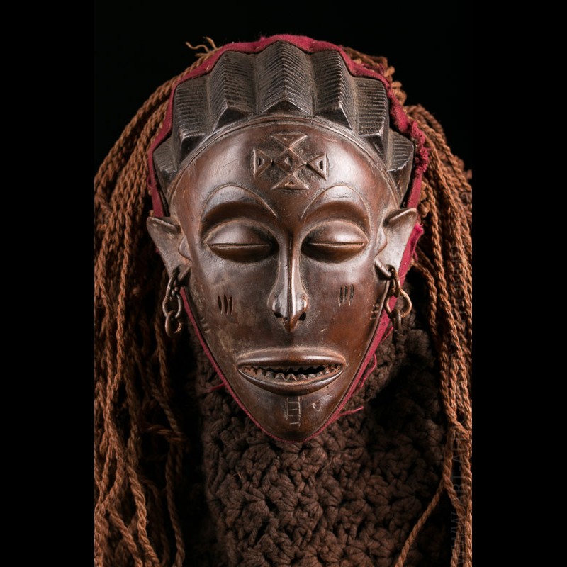 Mwana Pwo mask Chokwe - Authentic African Tribal Art Gallery