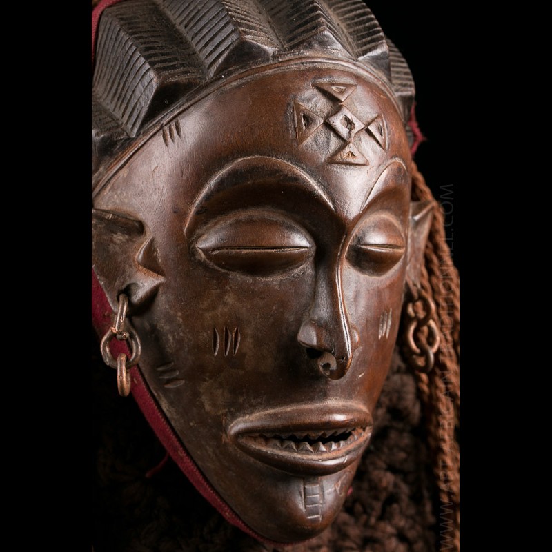 Mwana Pwo mask Chokwe - Authentic African Tribal Art Gallery
