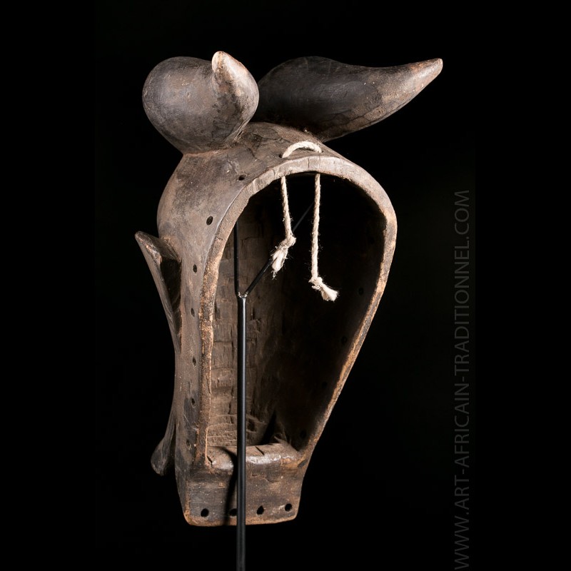 Pakasa Holo mask - Authentic African Tribal Art Gallery