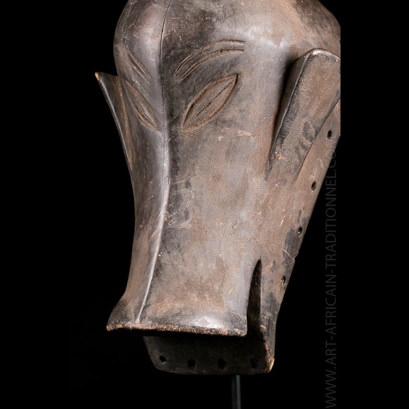 Pakasa Holo mask - Authentic African Tribal Art Gallery