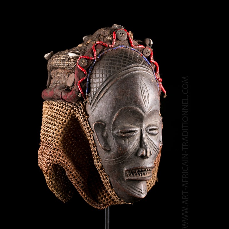 Mwana Pwo Chokwe mask - Authentic African Tribal Art Gallery