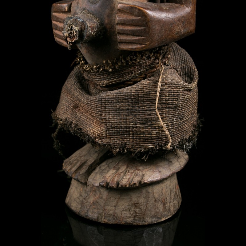 Nkisi protection figure - Songye - Congo