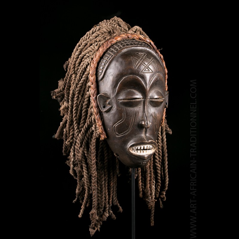 Mwana Pwo Tschokwe mask - Authentic African Tribal Art Gallery