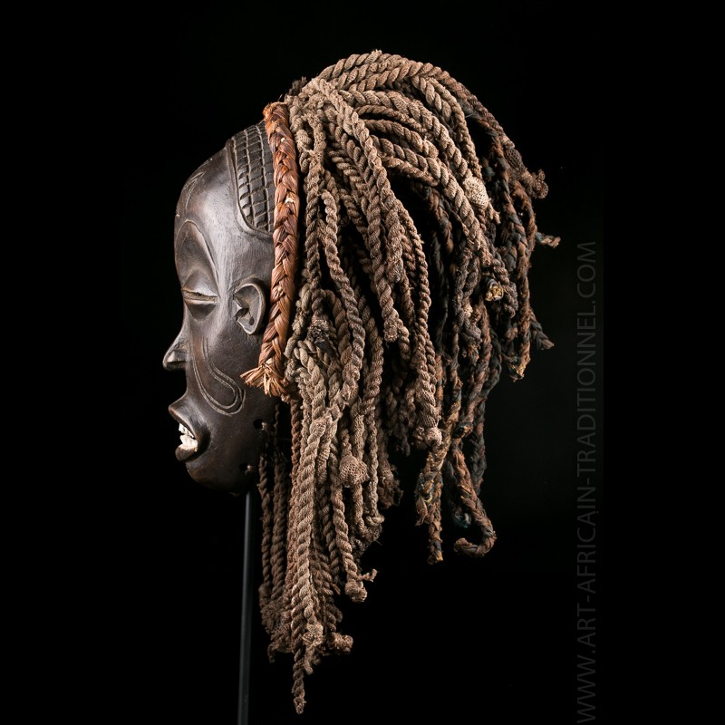 Mwana Pwo Tschokwe mask - Authentic African Tribal Art Gallery