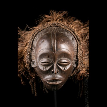 Chokwe pretty woman mask - African art and Mukanda in Angola