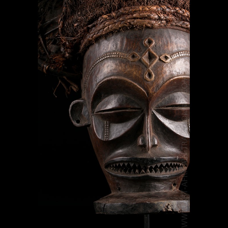 Chokwe Mukishi Wa Chihong african mask - Authentic African Tribal Art ...
