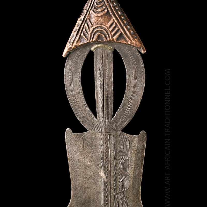 Couteau africain Poto Ngombe - Galerie d'Art Africain Traditionnel