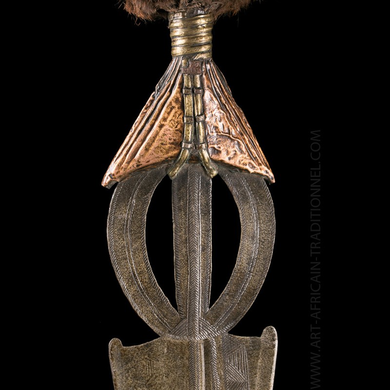 Poto Ngombe fetish knife - Authentic African Tribal Art Gallery