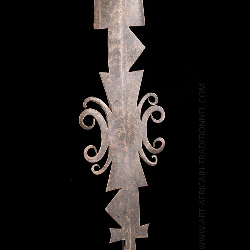 Konda Kundu knife Congo - Authentic African Tribal Art Gallery