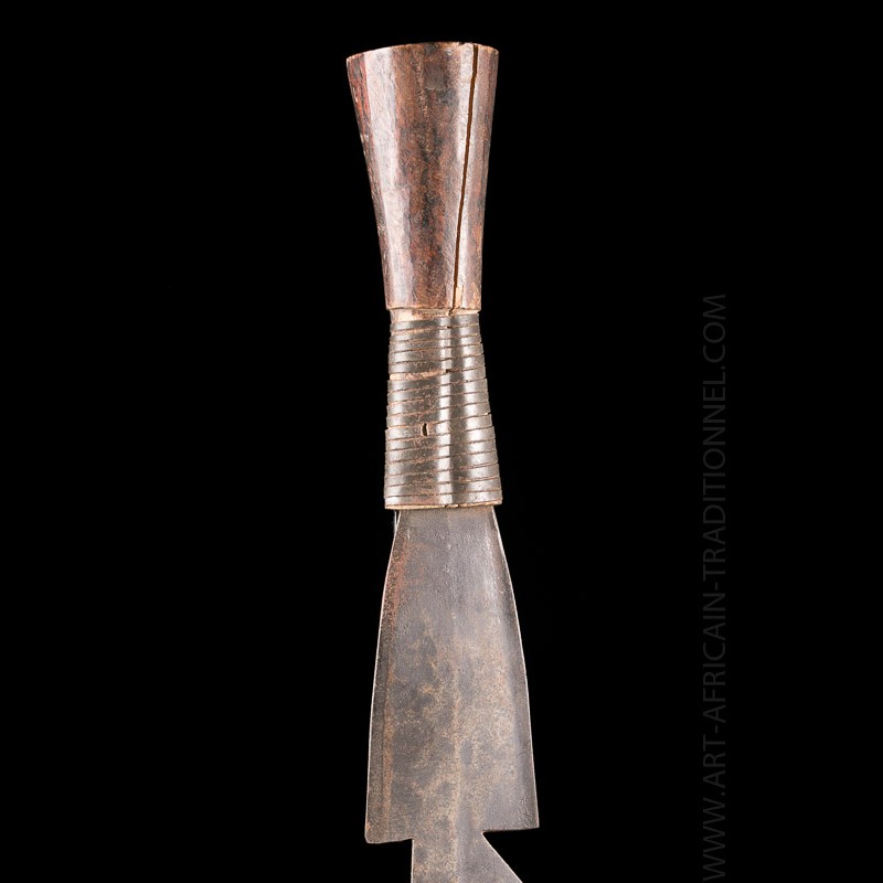 Konda Kundu knife Congo - Authentic African Tribal Art Gallery