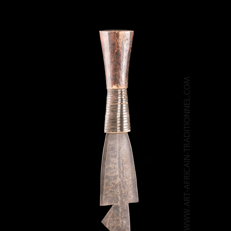 Konda Kundu knife Congo - Authentic African Tribal Art Gallery