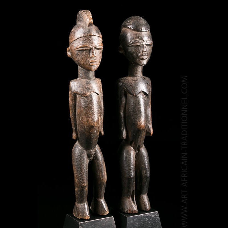 Couple of Lobi figures - Auctions African Art Gallery