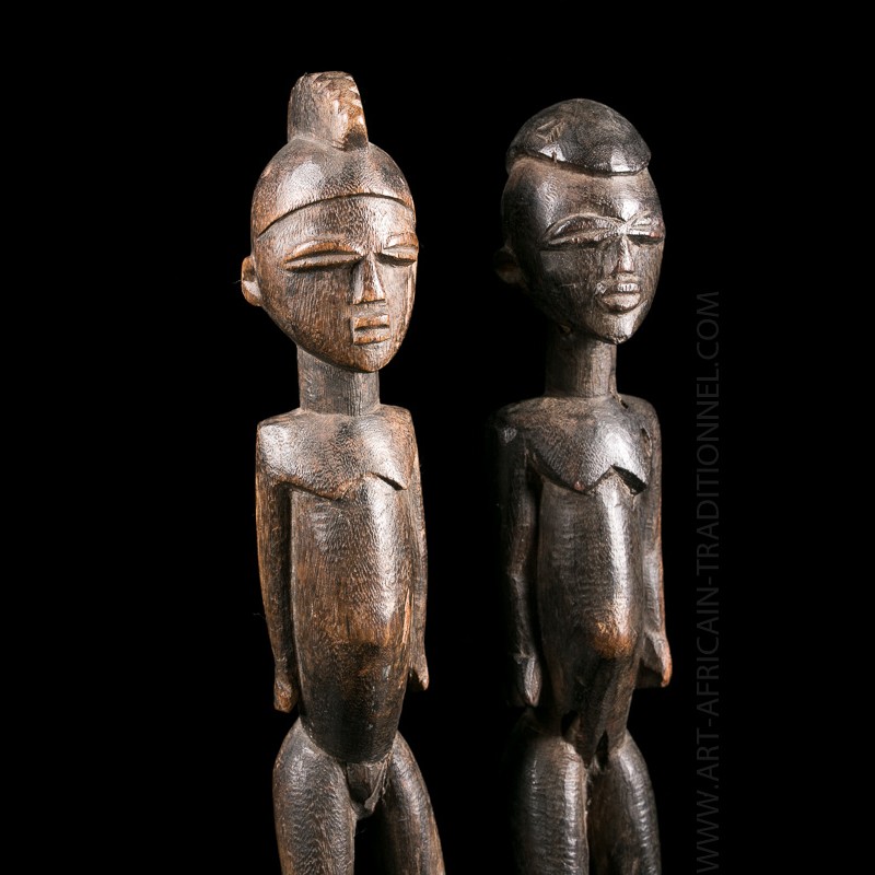 Couple of Lobi figures - Auctions African Art Gallery