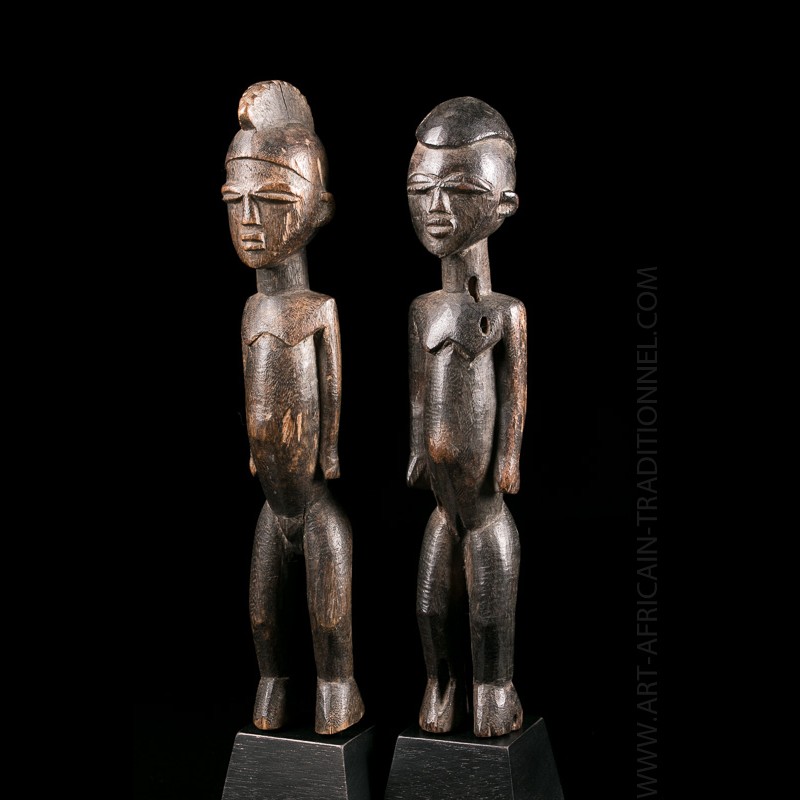 Couple of Lobi figures - Auctions African Art Gallery