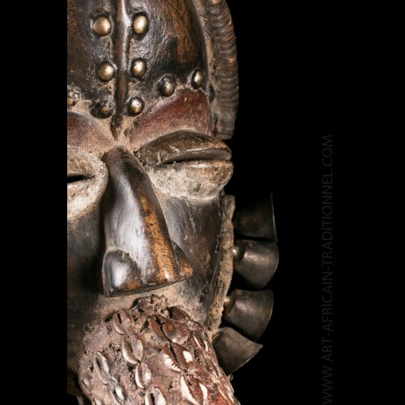 Dan Maou Gagon mask - Auctions African Art Gallery