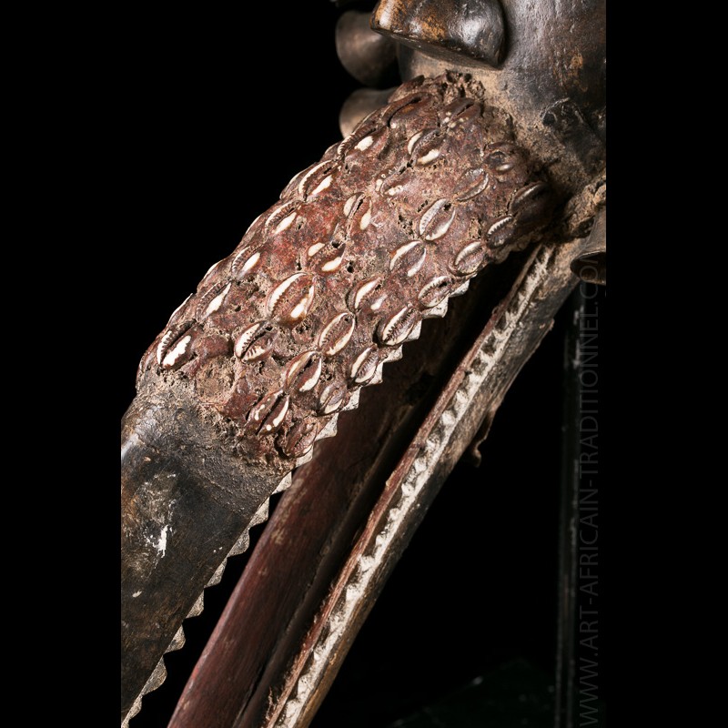 Dan Maou Gagon mask - Auctions African Art Gallery