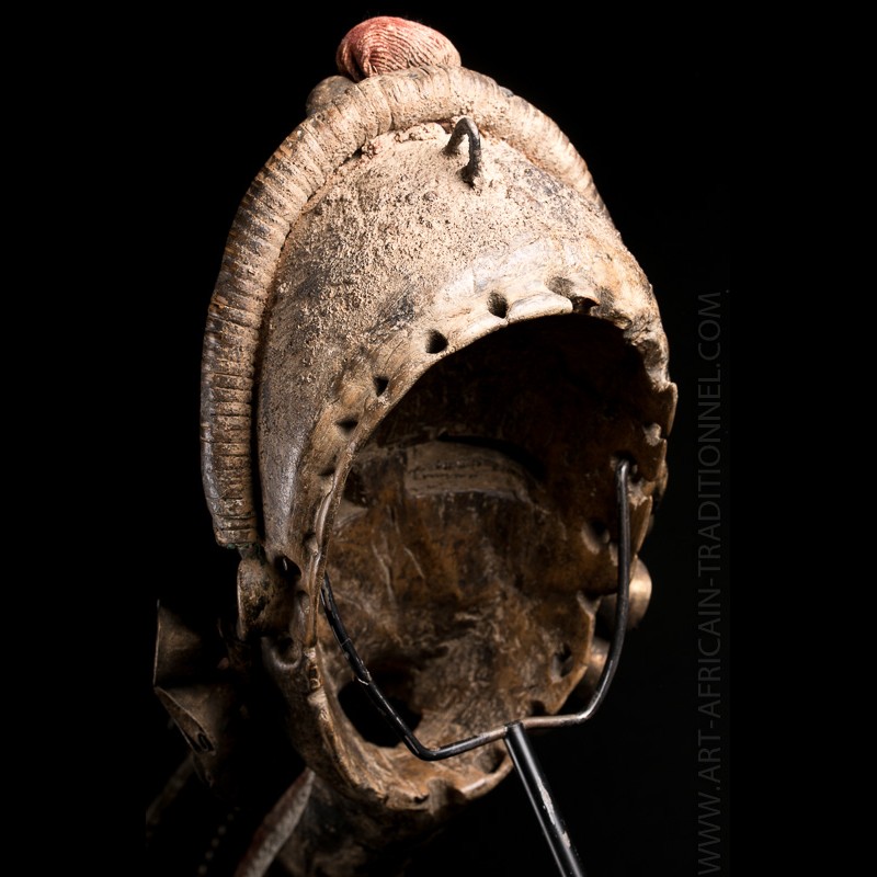 Dan Maou Gagon mask - Auctions African Art Gallery