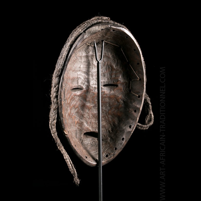 Dan Deangle mask - Auctions African Art Gallery