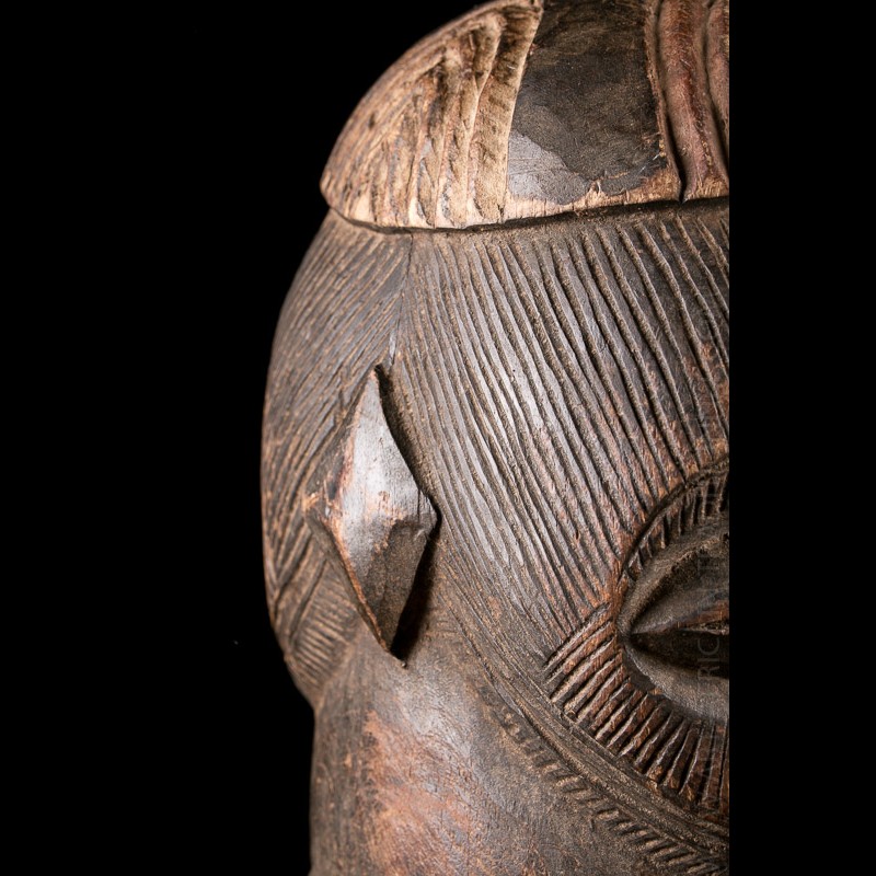Masque heaume Elu Igala - Enchères Art Africain Traditionnel Galerie