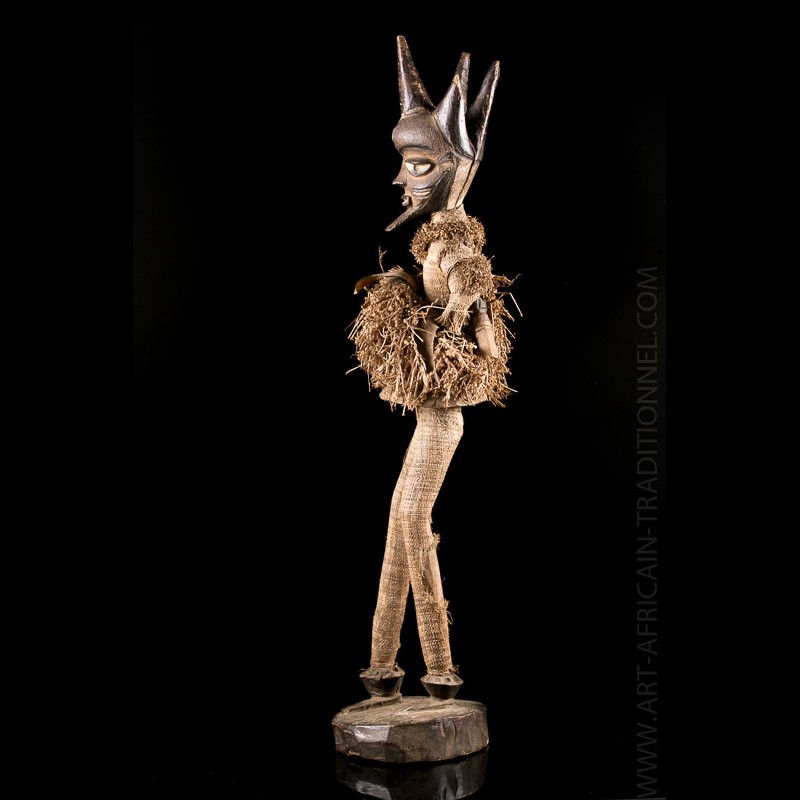 Pende dancer figure Congo - Auctions African Art Gallery