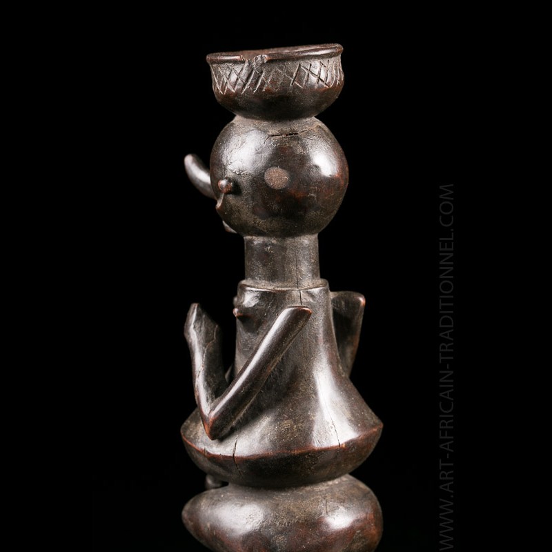 Yaka african Figure- Auctions African Art Gallery