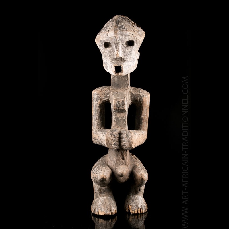 African Tiv Figure - Auctions African Art Gallery