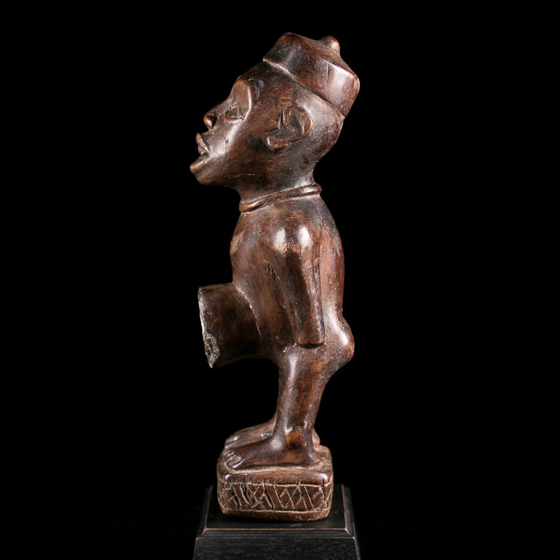 Figure Bakongo - Auctions African Art Gallery