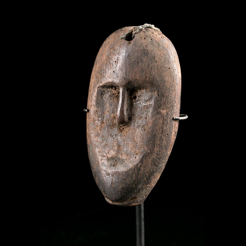 Dan talisman or passeport mask - Auctions African Art Gallery