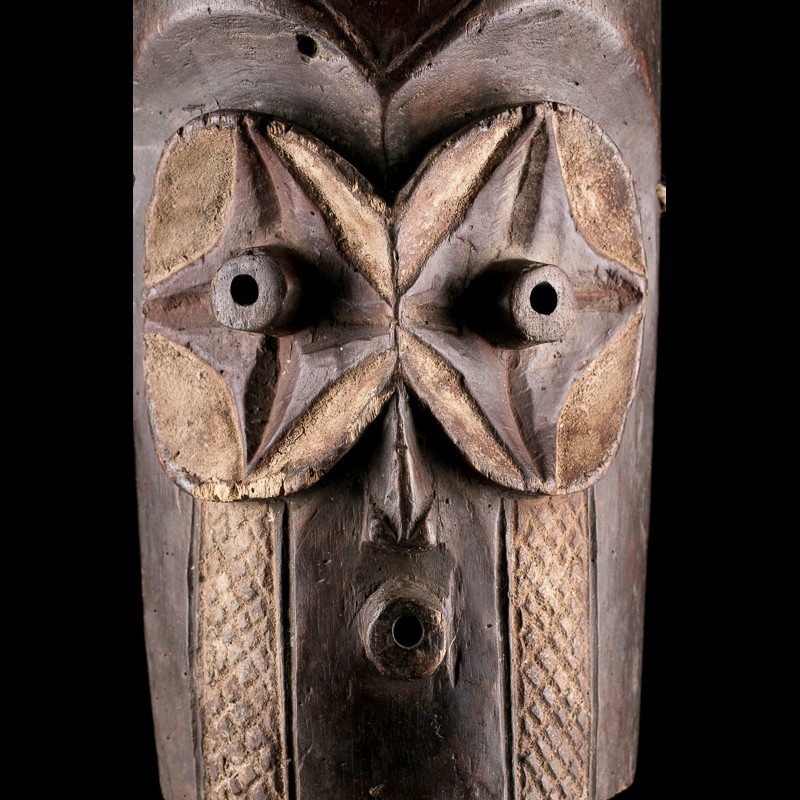 Bembe owl mask Congo - Auctions African Art Gallery