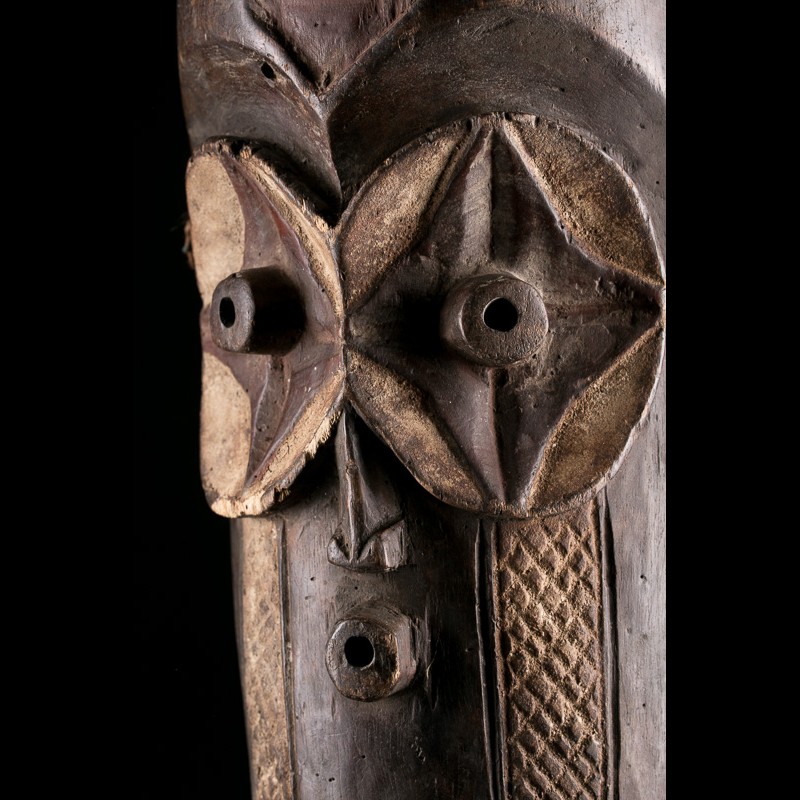 Bembe owl mask Congo - Auctions African Art Gallery
