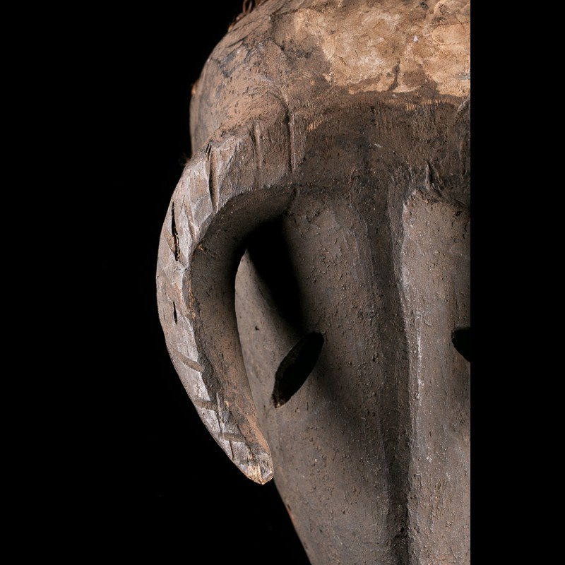Rare Salampasu ram mask Congo - Auctions African Art Gallery