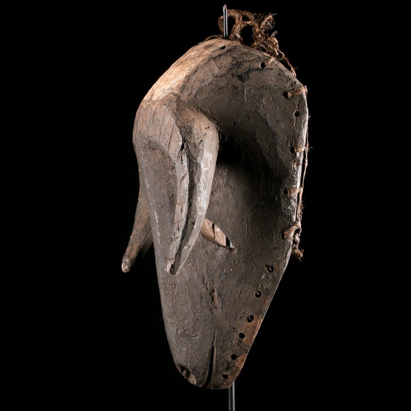 Rare Salampasu ram mask Congo - Auctions African Art Gallery