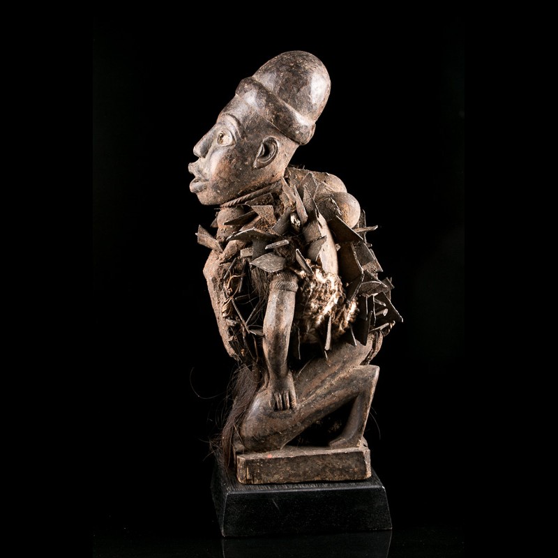 Kongo Nkisi Nkonde fetish figure Congo - Auctions African Art Gallery