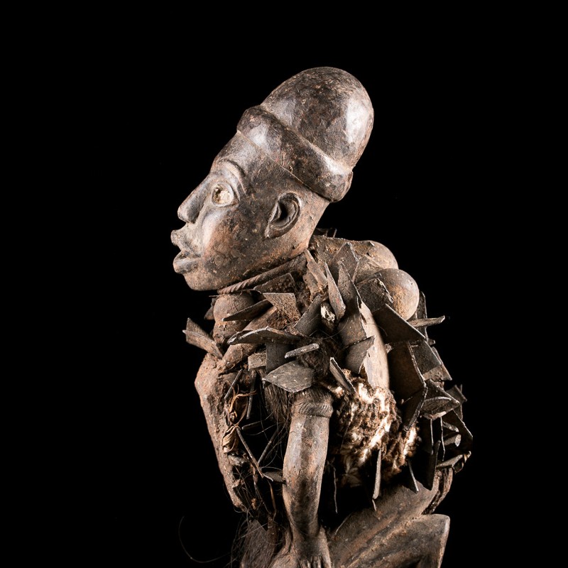Statue Kongo Nkisi Nkondi - Enchères Art Africain Traditionnel Galerie