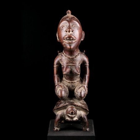 Kongo figure - Auctions African Art Gallery