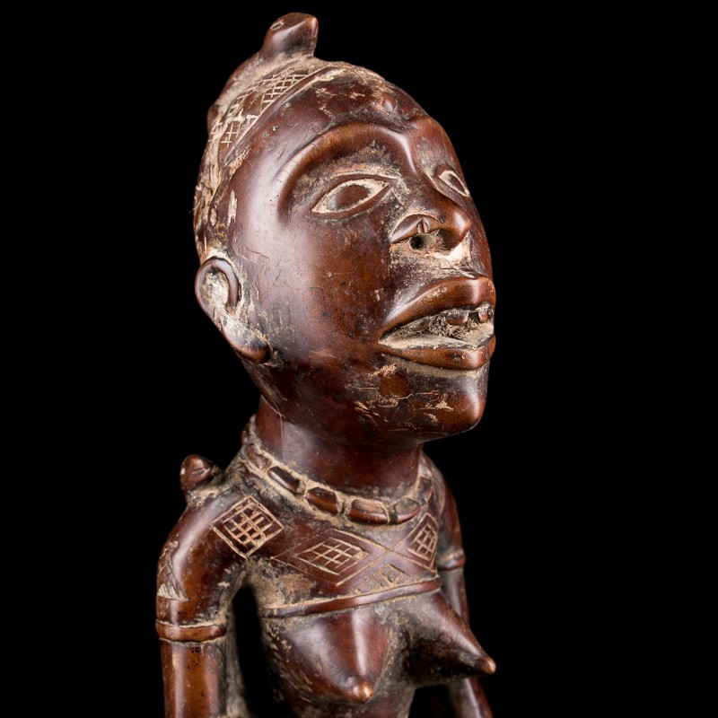 Kongo figure - Auctions African Art Gallery