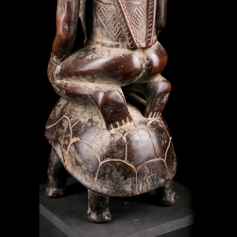 Kongo figure - Auctions African Art Gallery