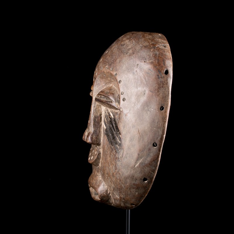 Mbole Yela Ekanga african mask - Auctions African Art Gallery