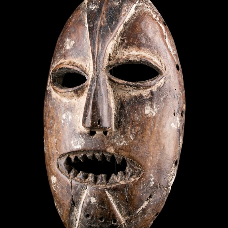 Ndaaka mask Congo - Auctions African Art Gallery