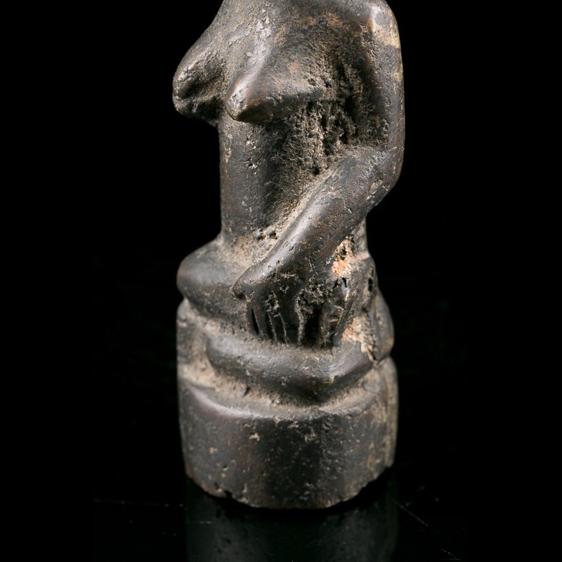Kongo Ntadi funerary figure Congo - Auctions African Art Gallery