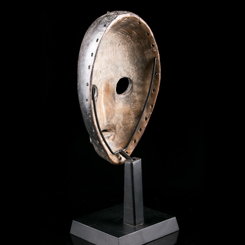 Dan Deangle mask Ivory Coast - Auctions African Art Gallery