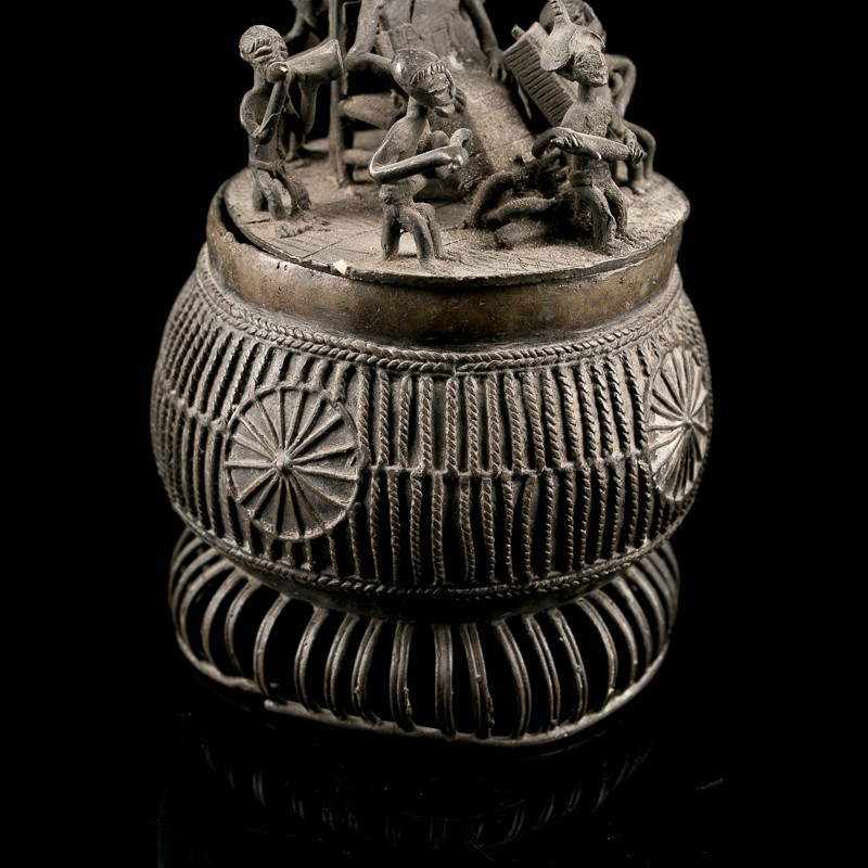 Ashanti Kuduo vessel bronze Ghana - Auctions African Art Gallery