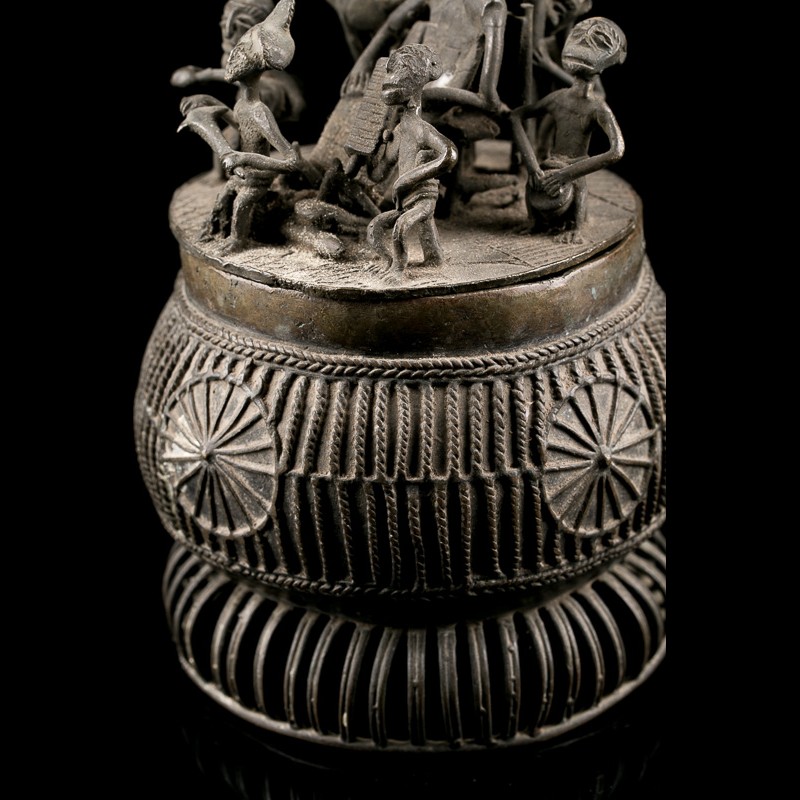 Ashanti Kuduo vessel bronze Ghana - Auctions African Art Gallery