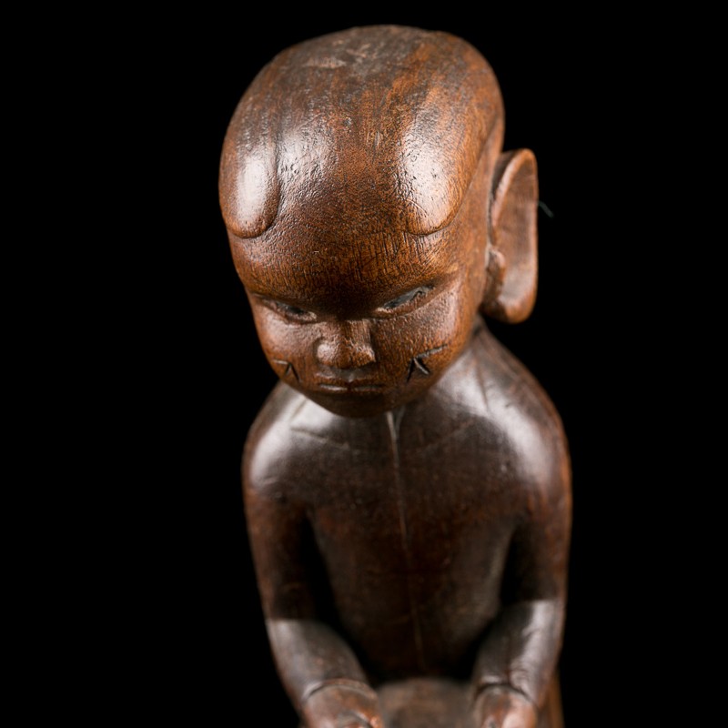 Kamba female figure - Auctions African Art Gallery