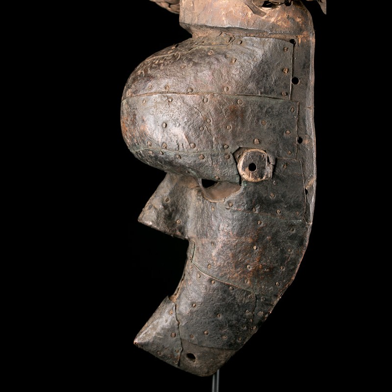 Salampasu Mukinka mask R. D. Congo - Auctions African Art Gallery
