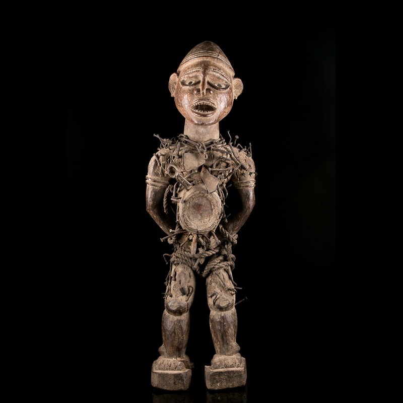 Large Kongo Nkisi Nkonde figure - Auctions African Art Gallery