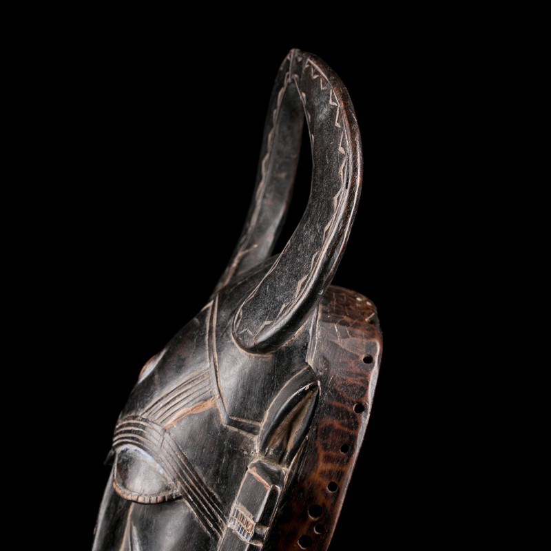 Ligbi mask DO society - Auctions African Art Gallery