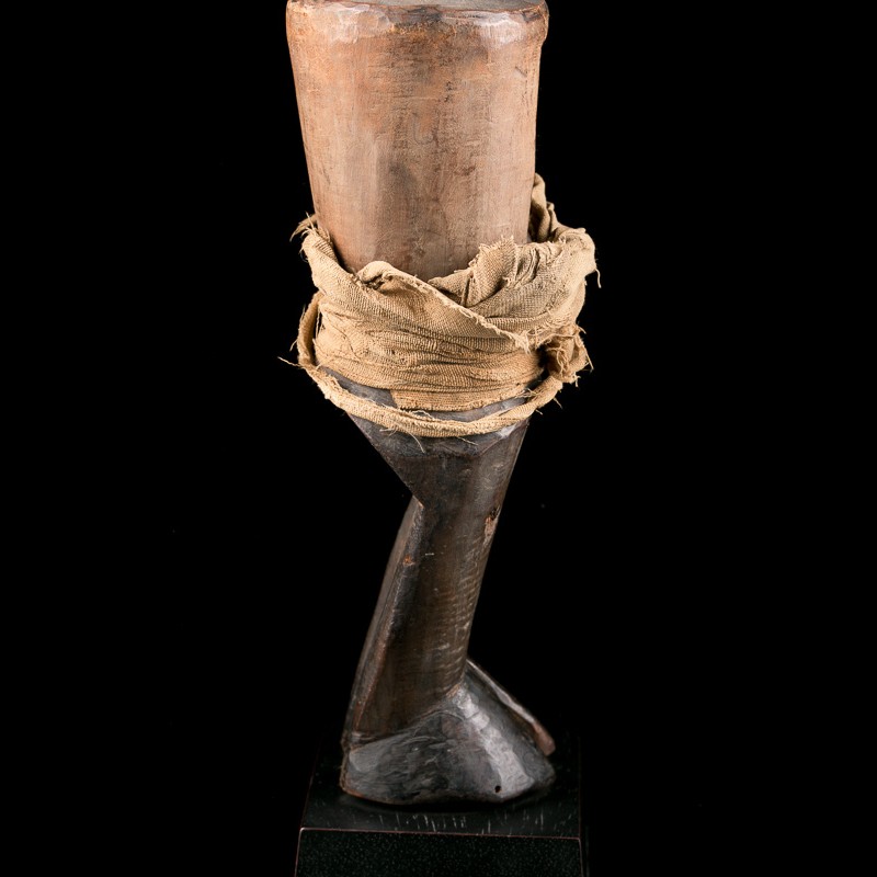 Teke Buti power figure Congo - Auctions African Art Gallery