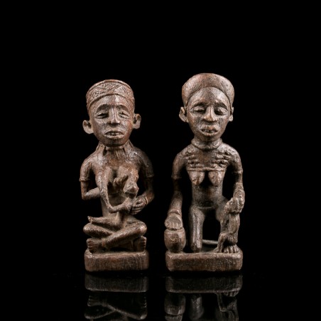 Couple of Kongo figures with Pfemba maternity Congo - African Art Gallery
