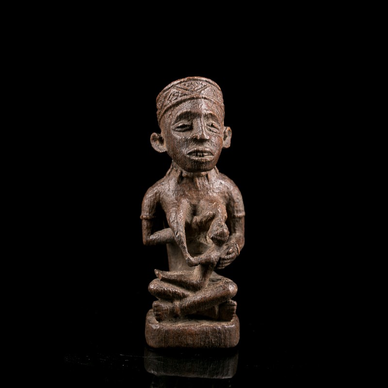 Couple of Kongo figures with Pfemba maternity Congo - African Art Gallery